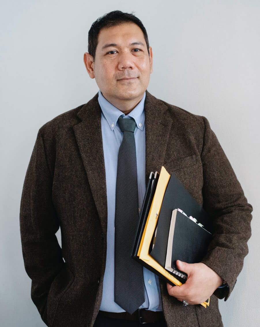 Sell and Liquidate Overstock Books Inventory | BooksUnited